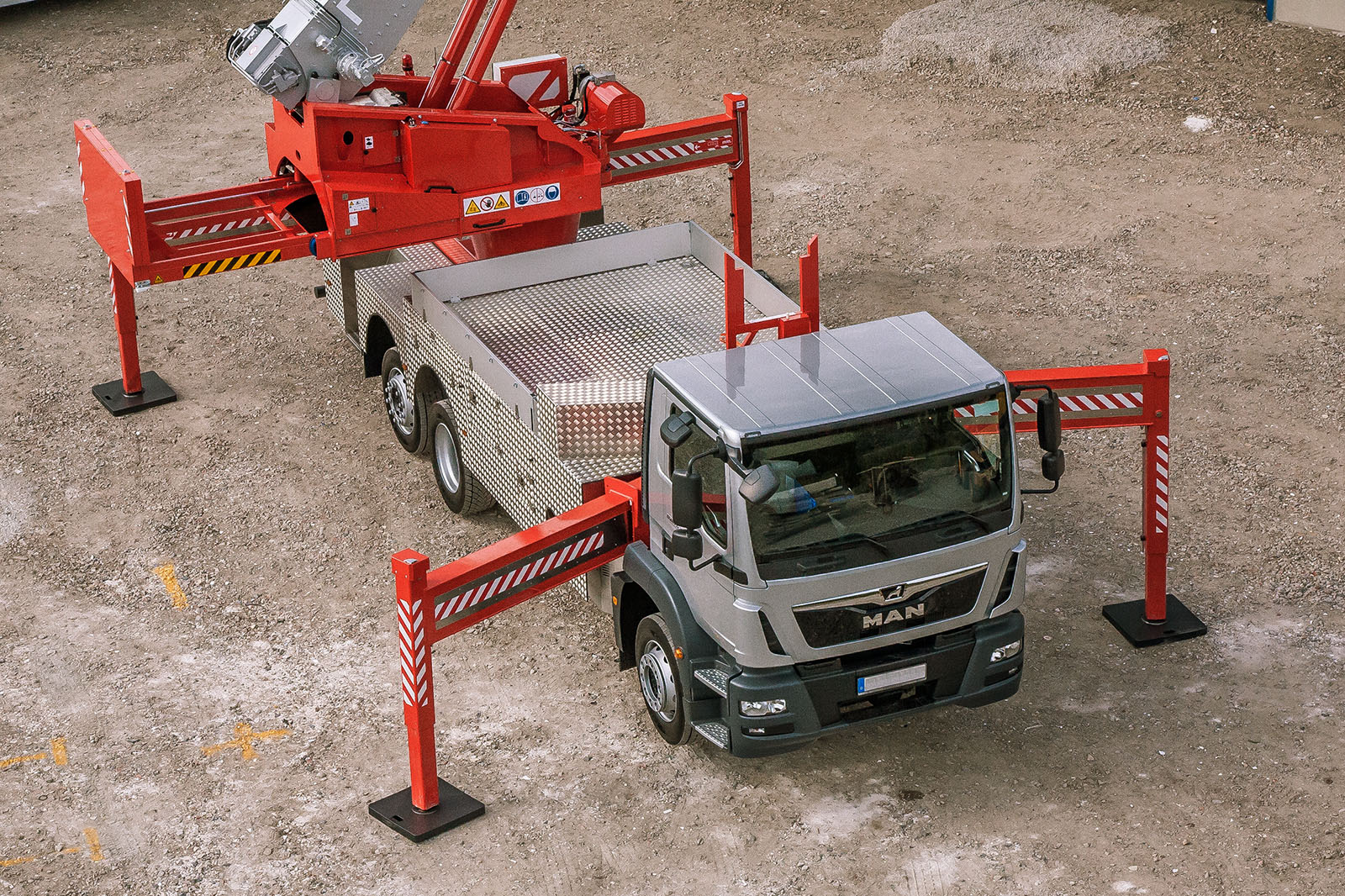 K1003 - Klaas - trailer cranes, mobile cranes, furniture lifts ...